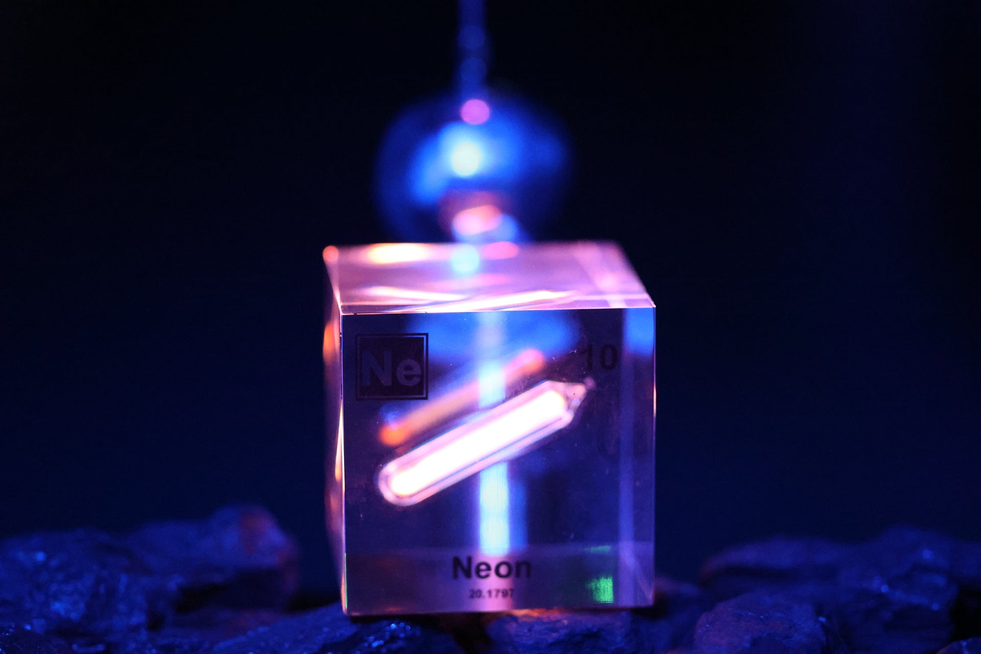 Engineered Labs - Periodic Table Collections with Real Elements