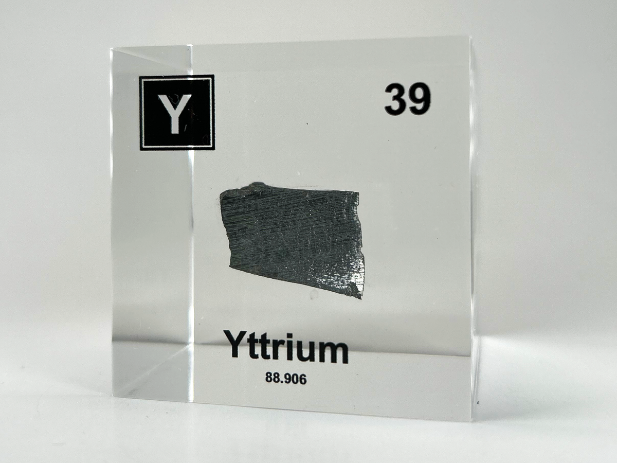 Yttrium Element Cube – Engineered Labs