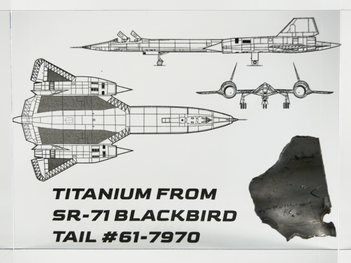 SR-71 Blackbird Titanium (Jet Blueprint) – Engineered Labs