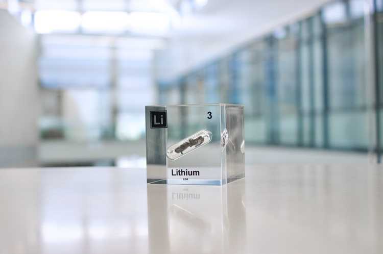 Acrylic Element Cubes | Engineered Labs