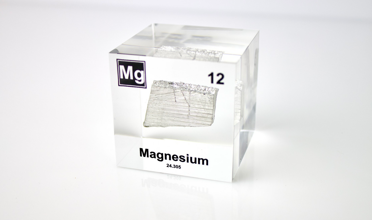 Magnesium Element Cube – Engineered Labs