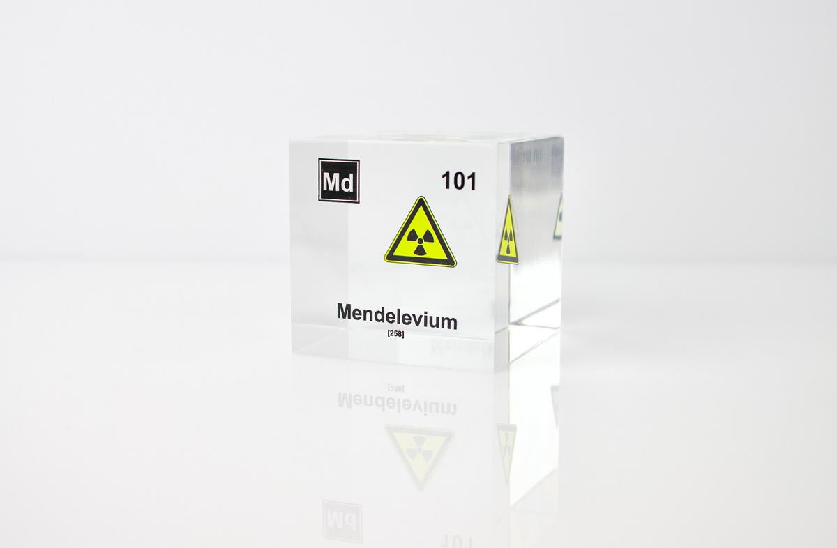 Mendelevium Element Cube – Engineered Labs
