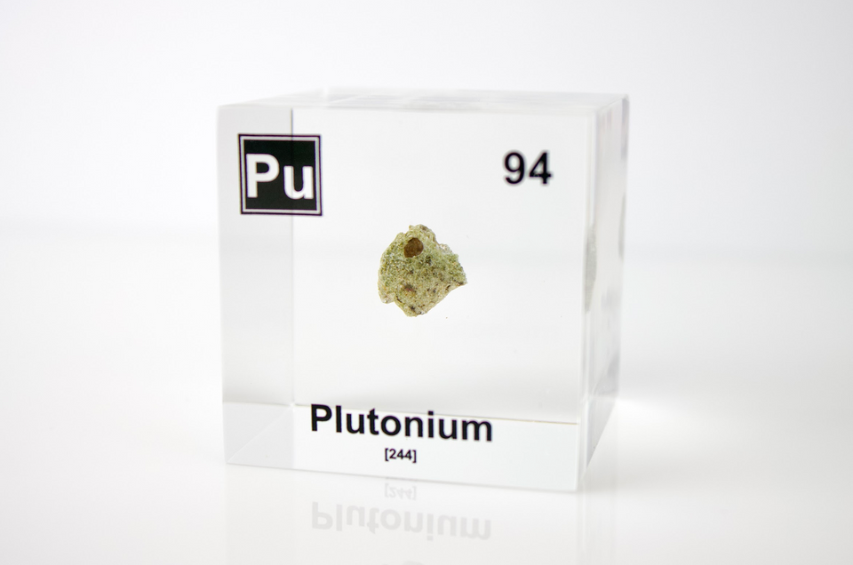 Plutonium Element Cube (Trinitite Sample) – Engineered Labs