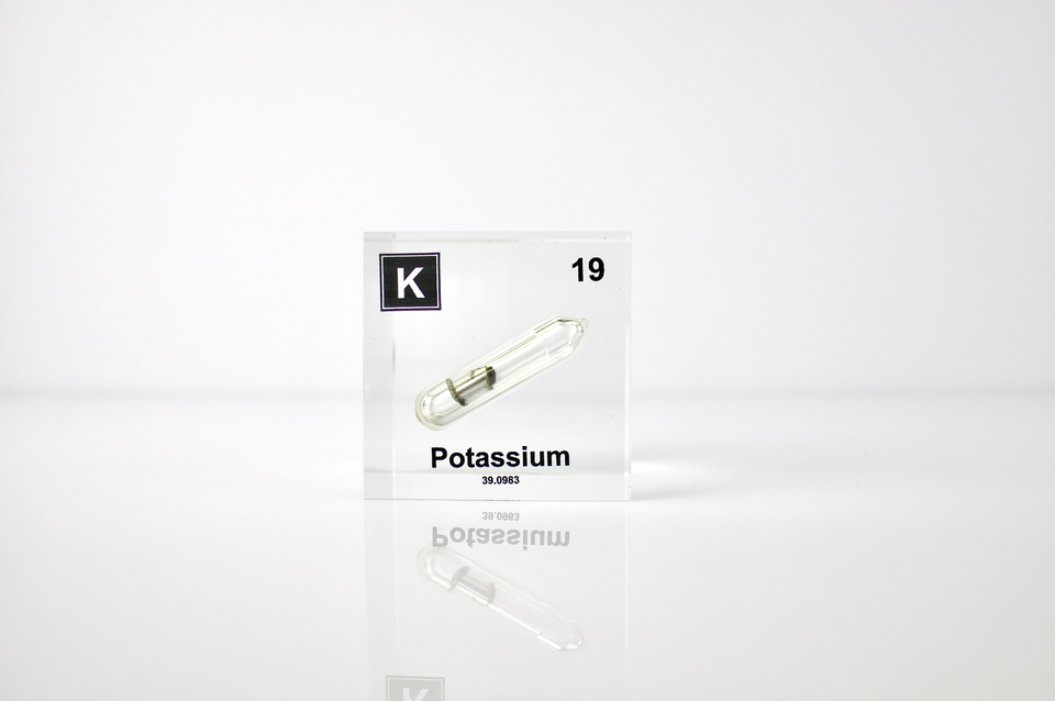 Potassium Element Cube – Engineered Labs
