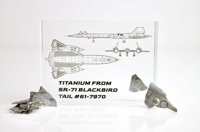 SR-71 Blackbird Titanium (Jet Blueprint) – Engineered Labs