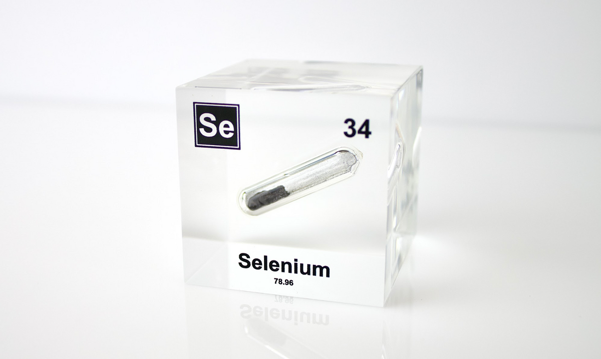 Selenium Element Cube – Engineered Labs