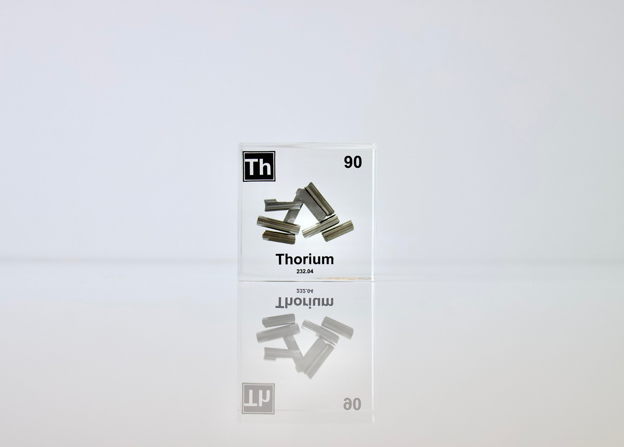 Thorium Element Cube – Engineered Labs