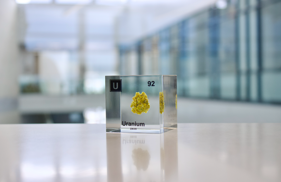 Uranium Element Cube (2inch Autunite) – Engineered Labs